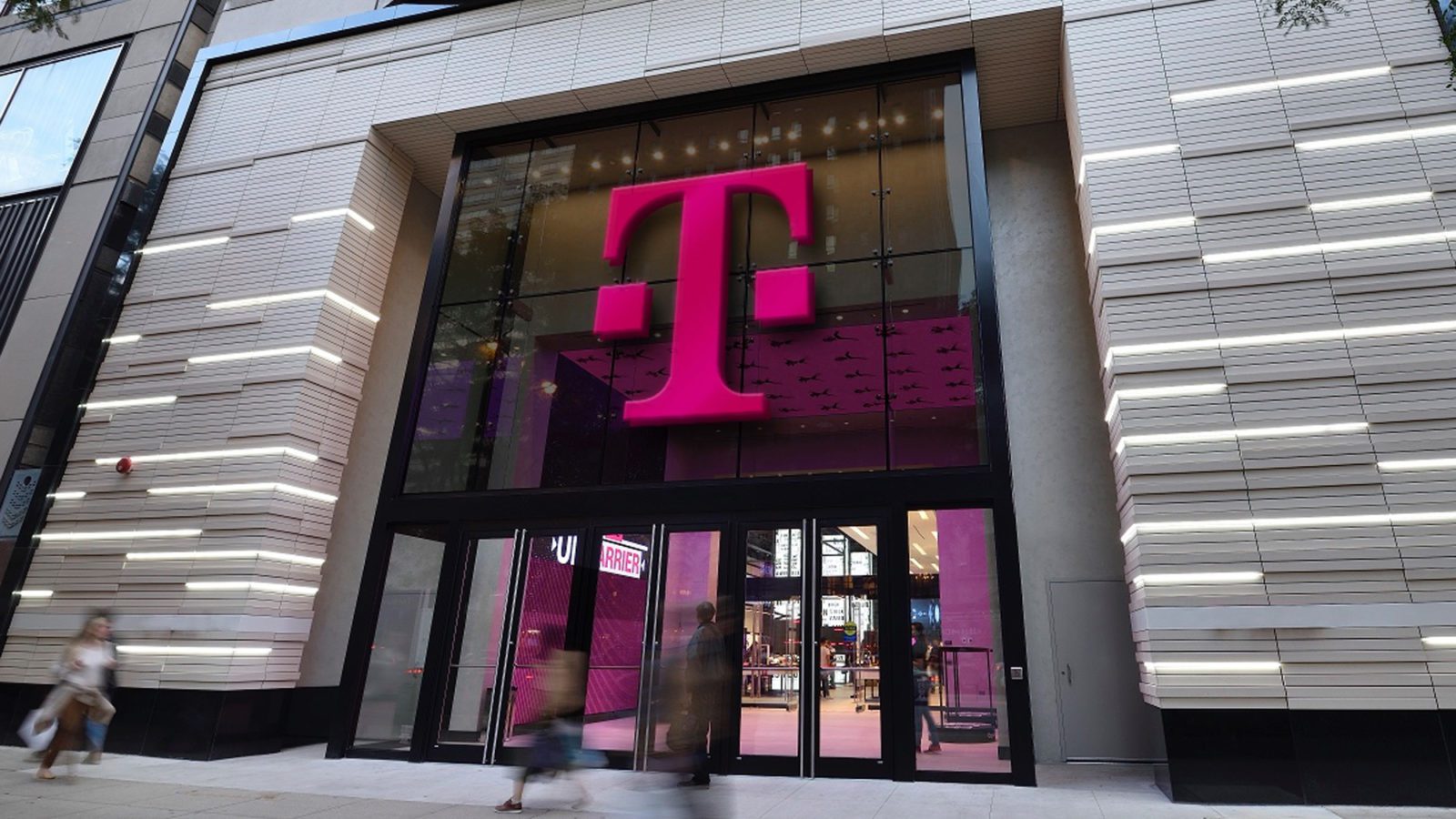 Telekom aktualizoval svoje logo — DeTePe [dtp]